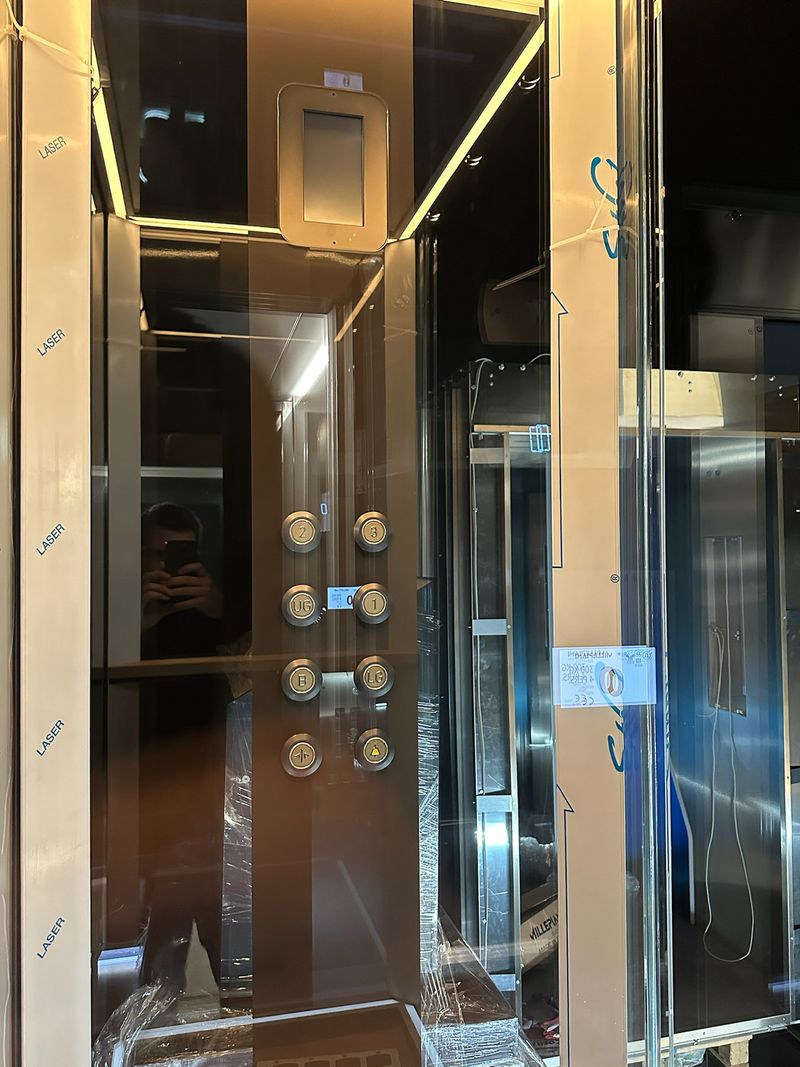 Phillimore Gardens - Feature Glass Lift