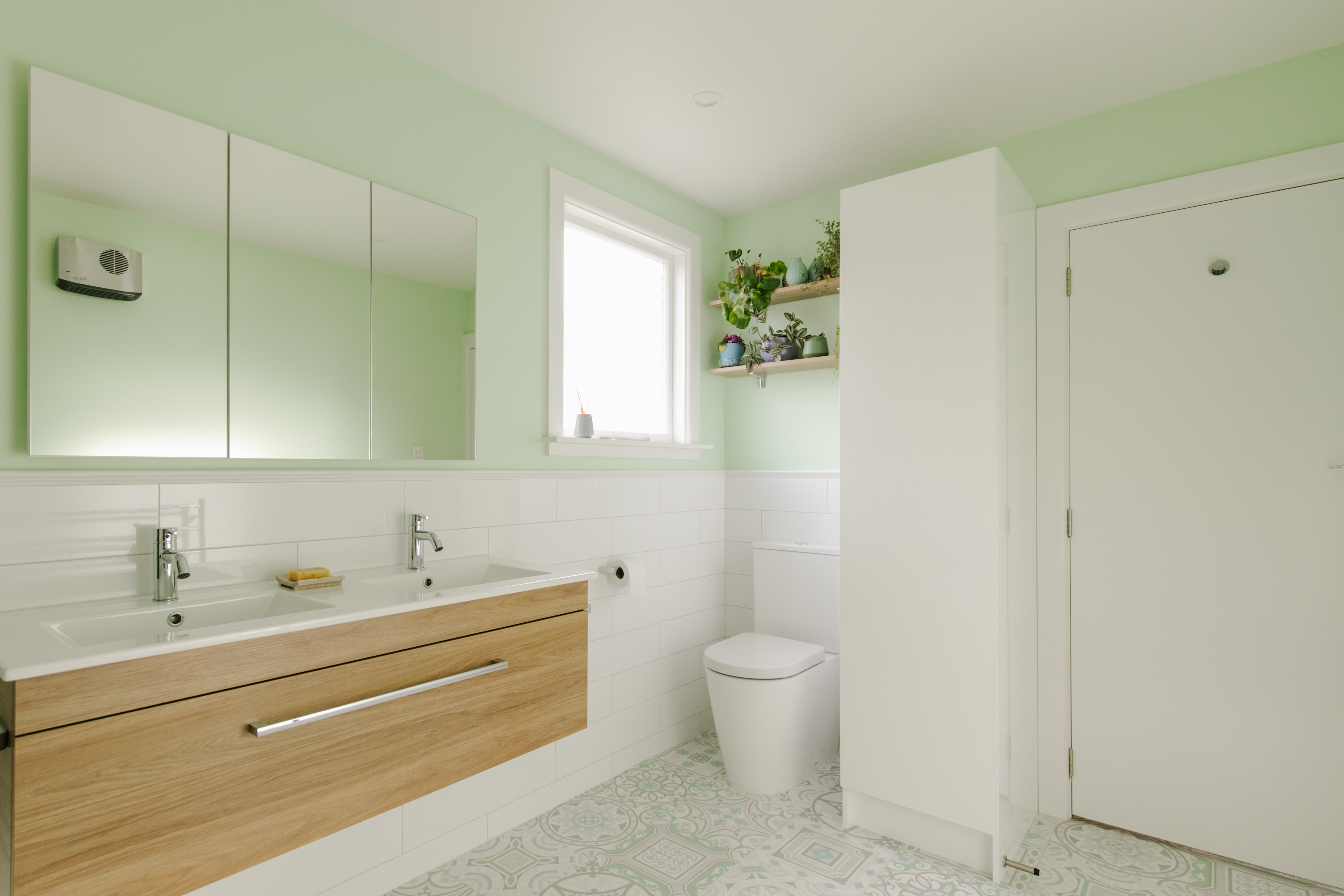 Our Top 5 Tips for Choosing a Paint Colour for Your Bathroom ...