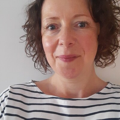 Etsy Seller Interview with Emma of LittleRedAppleCards