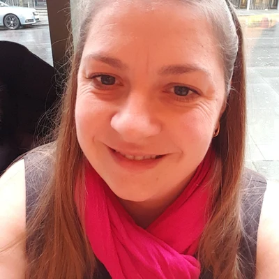 Etsy Seller Interview with Alexe of GiftsByCraftastics