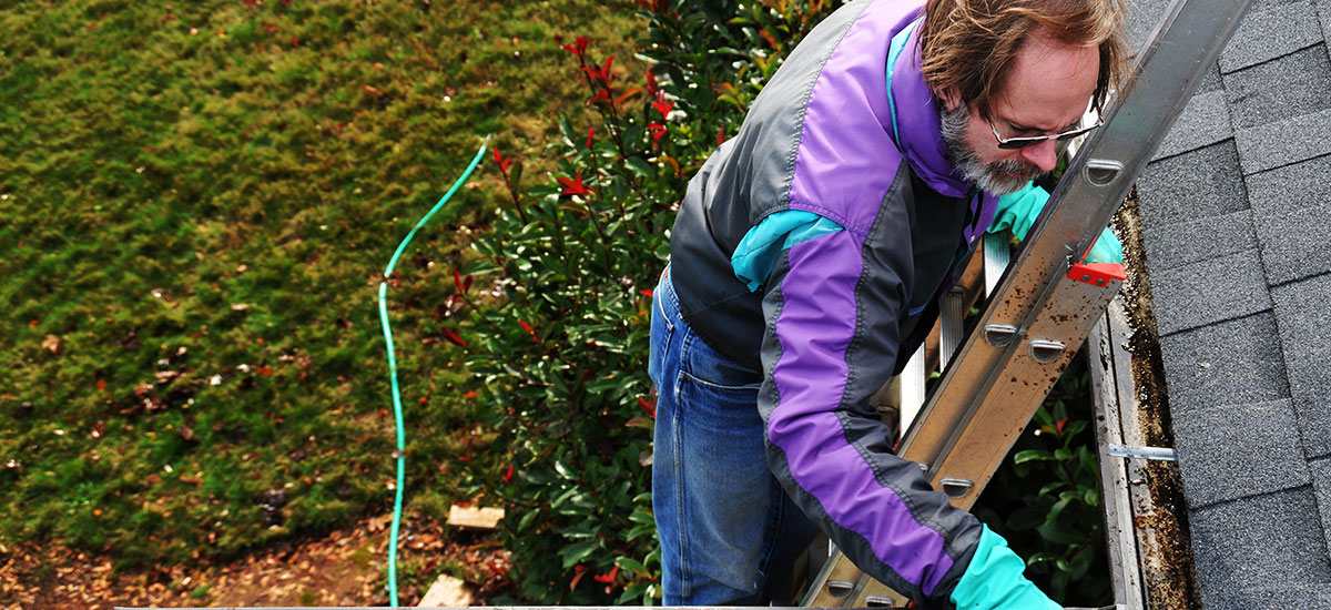 Common Gutter Problems and How Gutter Cleaning Can Help | Bax