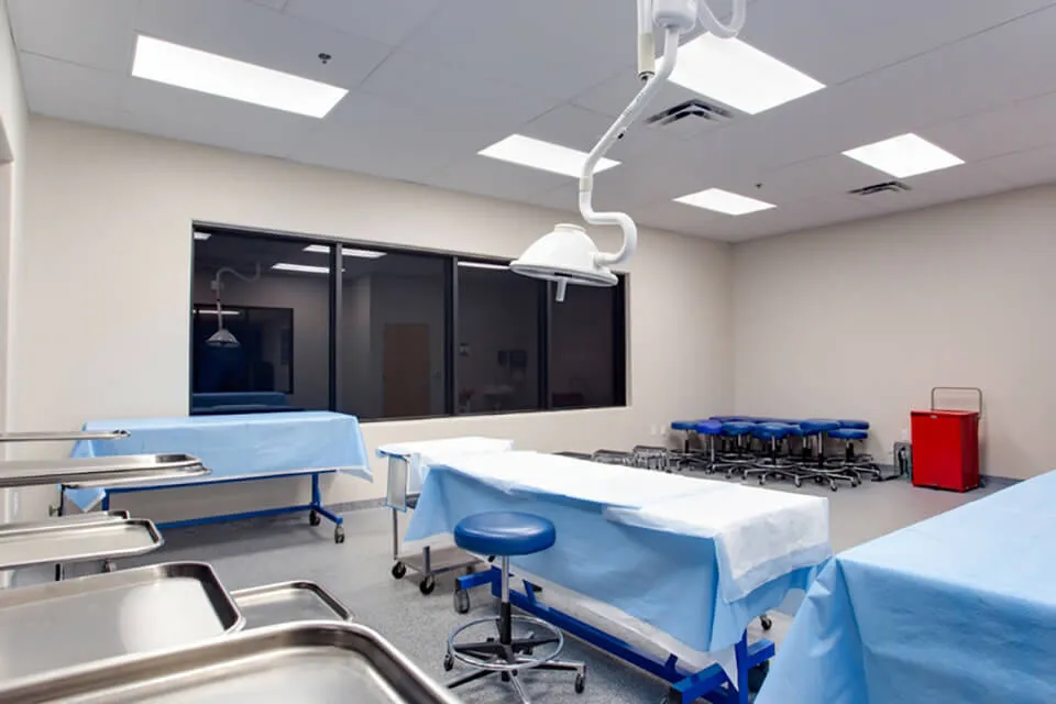 Phoenix AZ medical training facility & bioskills lab