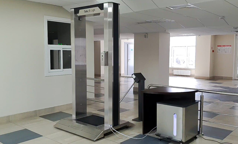 A multifunction gate with an innovative bactericidal disinfection system