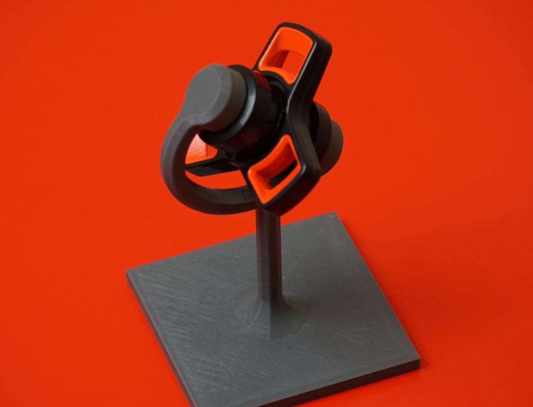 Actuator mechanism spinner