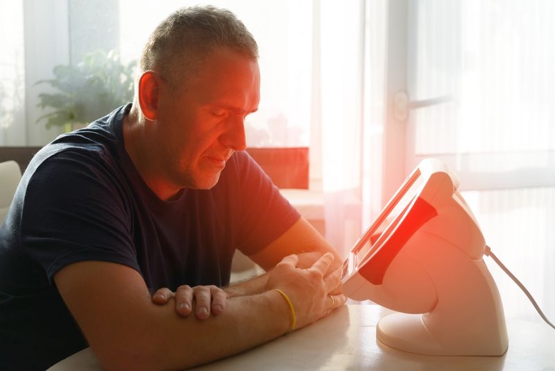 11 Health Benefits of Infrared Light Therapy