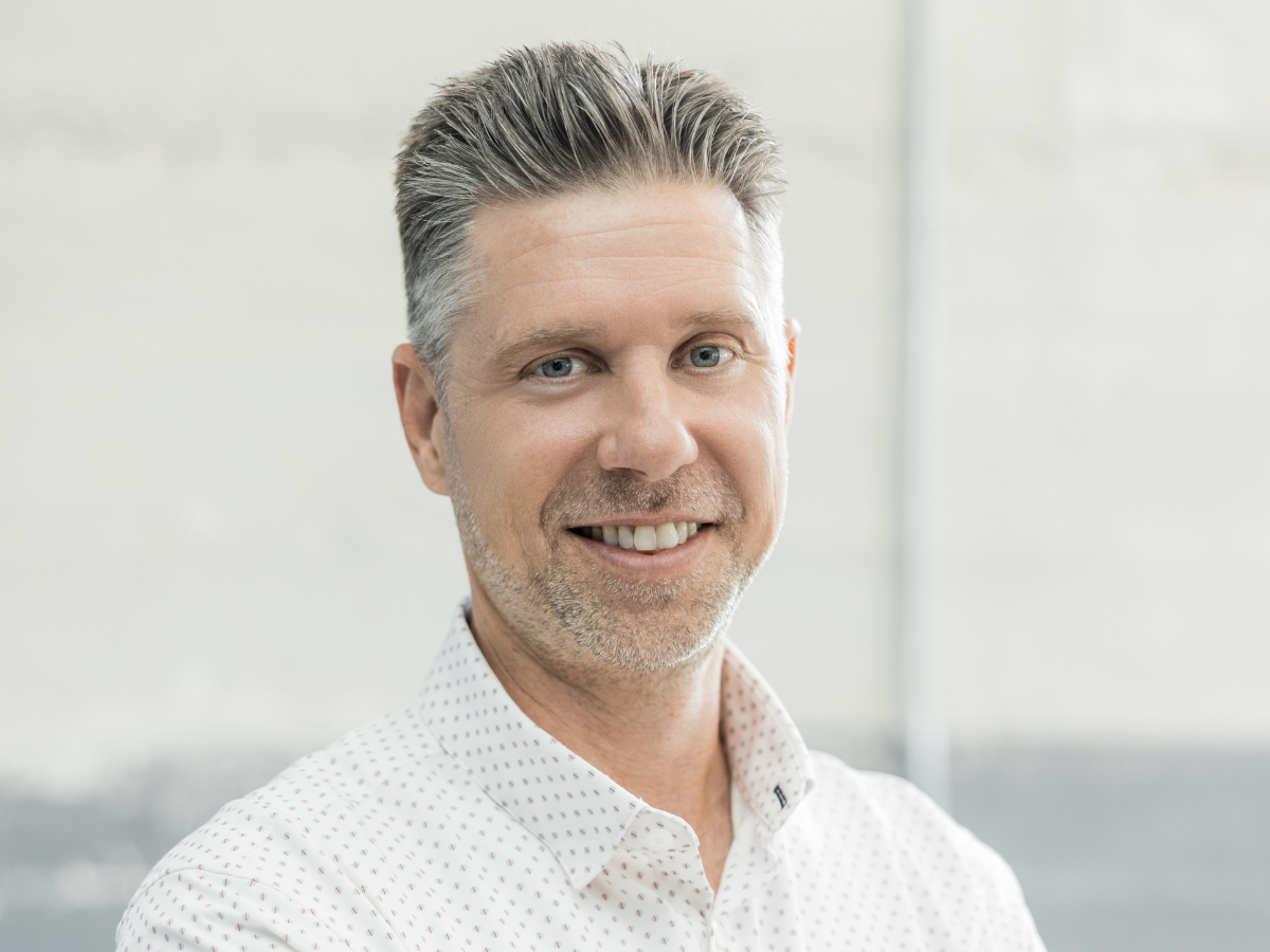 Tanner Weeks Honored With Distinguished Young Alumni Award | Ecological ...