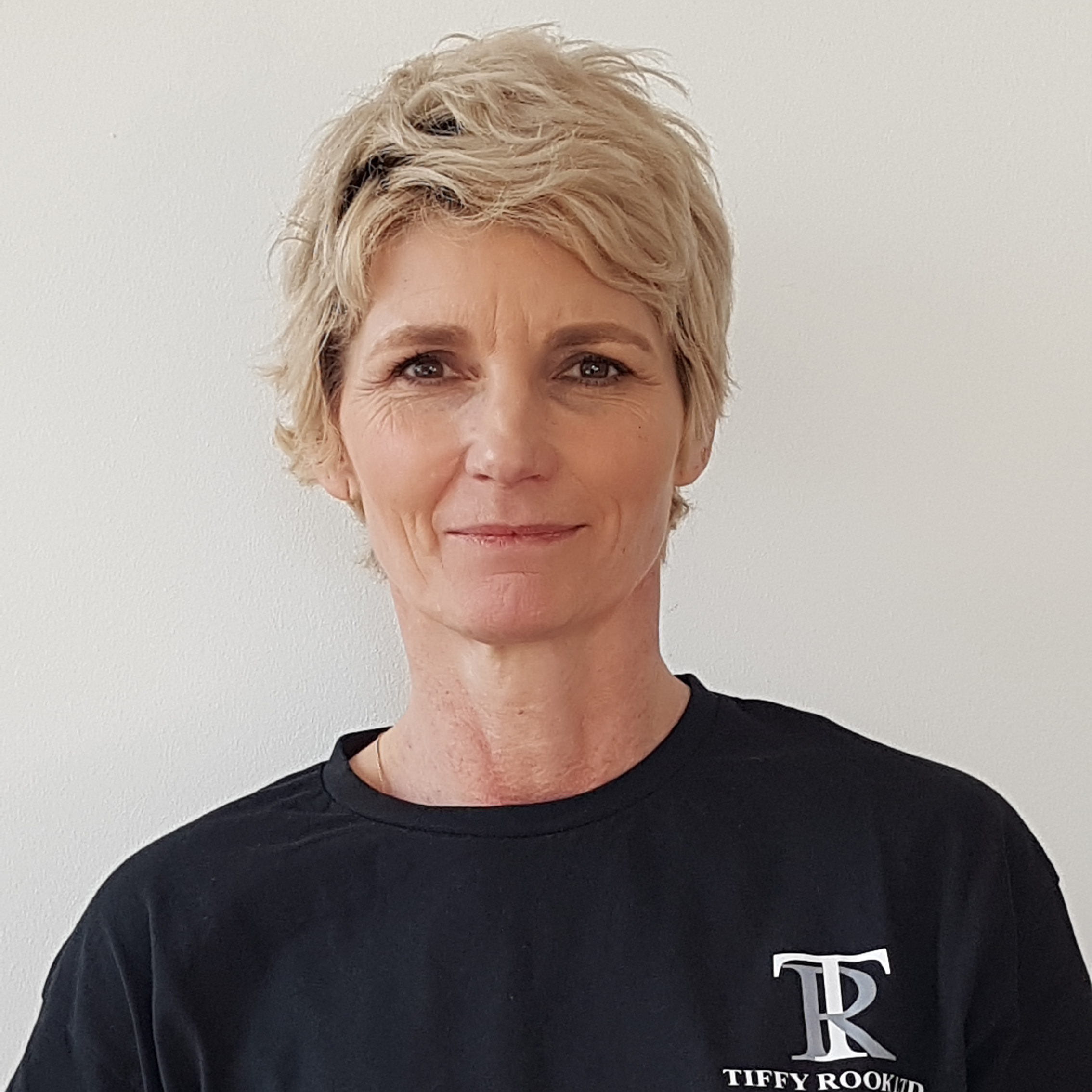 Tiffy Rook Interior Design | Classic English Design meets Contemporary ...