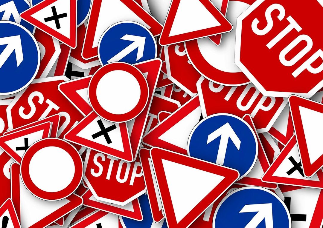 Maximising Safety with Traffic Management Signage Solutions ...