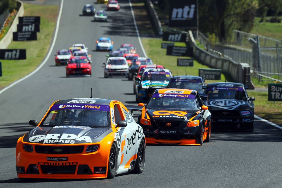 Battery World Aussie Racing Cars Championship : Bathurst and Gold Coast ...