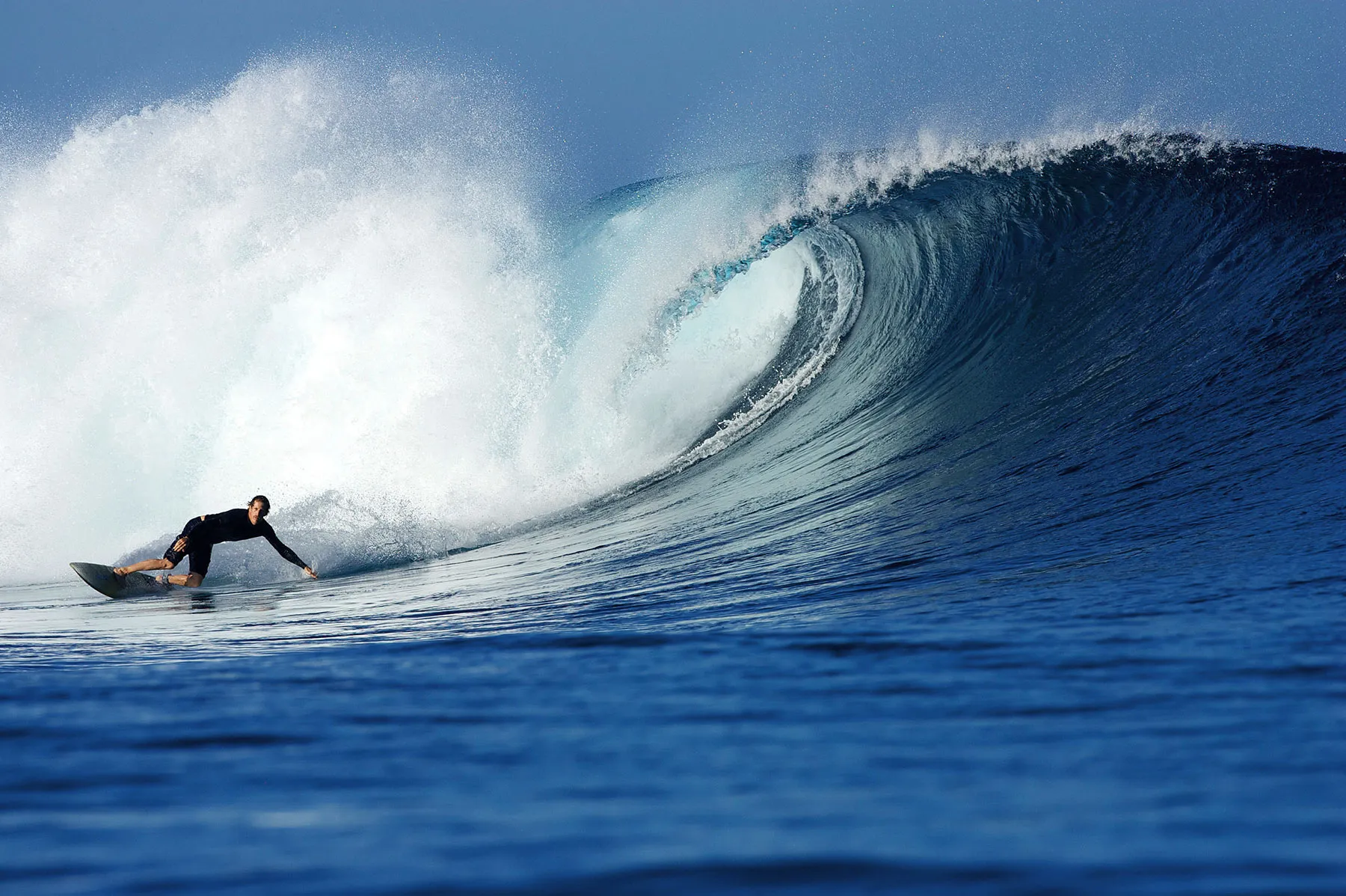 Tavarua Island Resort ≈ Cloudbreak from the boat