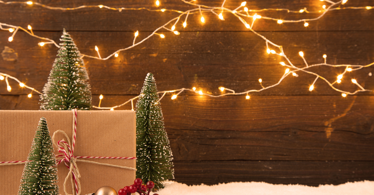 Direct Mail Holiday Tips to Deliver More ROI