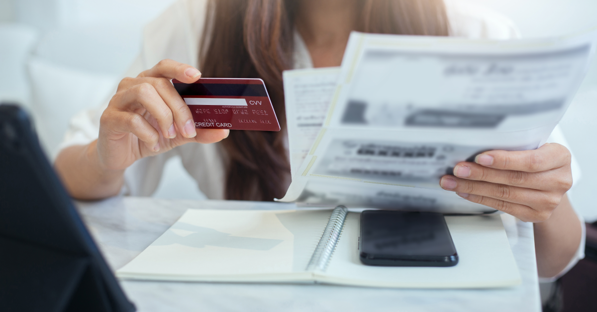 Using Direct Mail in Financial Services