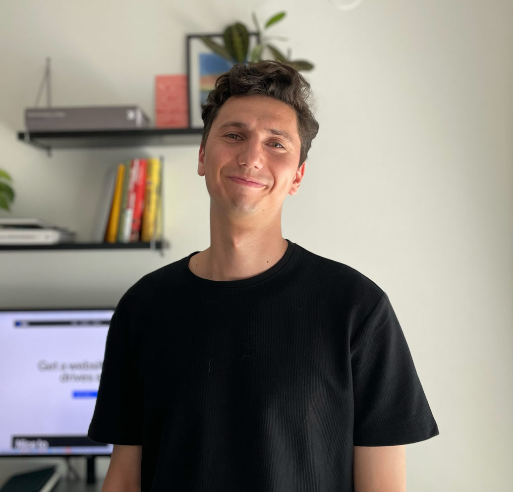 Slava Solovyev - Digital designer & Webflow developer