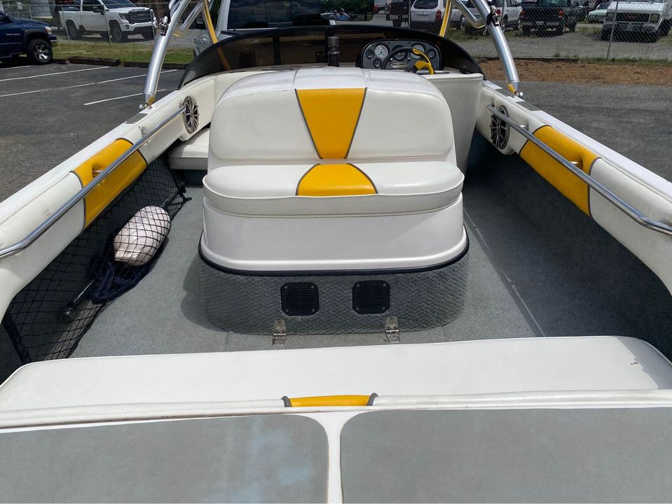 2000 Moomba Boomerang