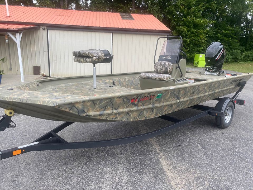 2021 Tracker Grizzly 1860