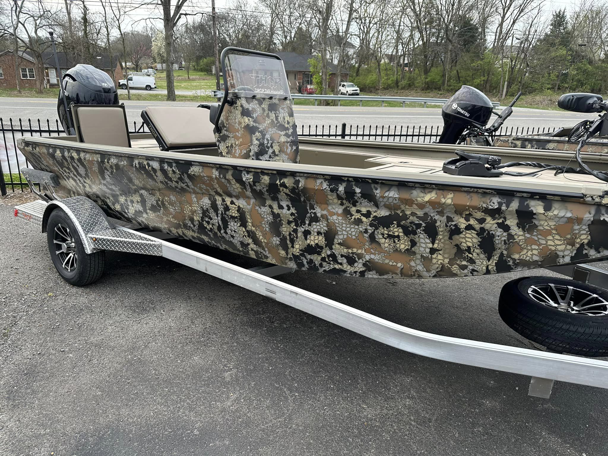 2024 THOR 1900 Center Console