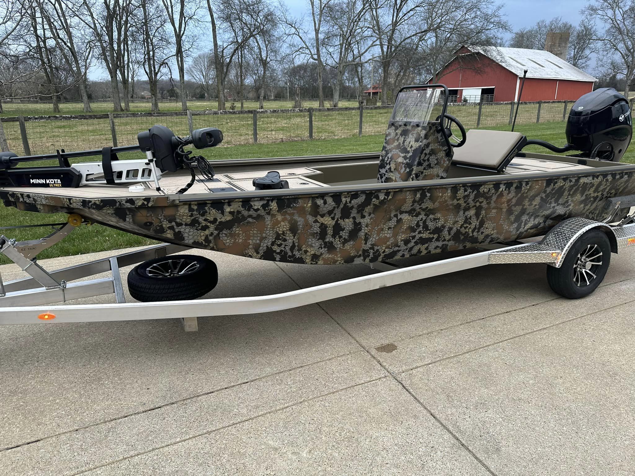 2024 THOR 1900 Center Console