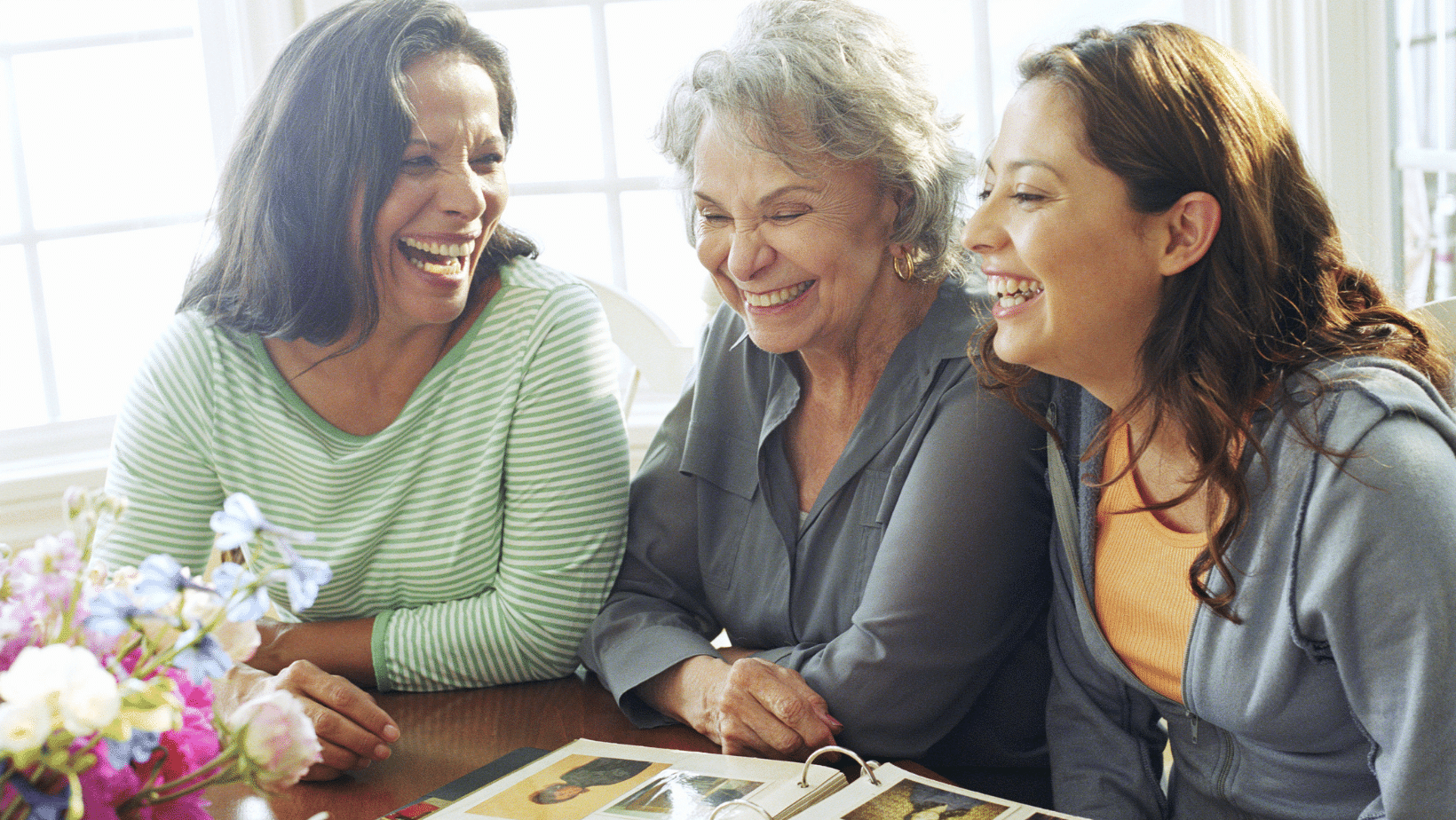 10 Creative Ways to Keep a Loved One's Memory Alive - Storii