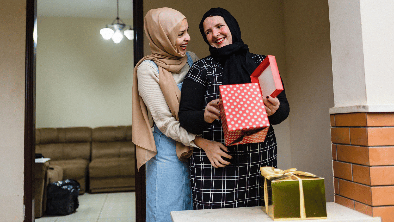 The 20 Best Sentimental Gifts for Loved Ones - Storii