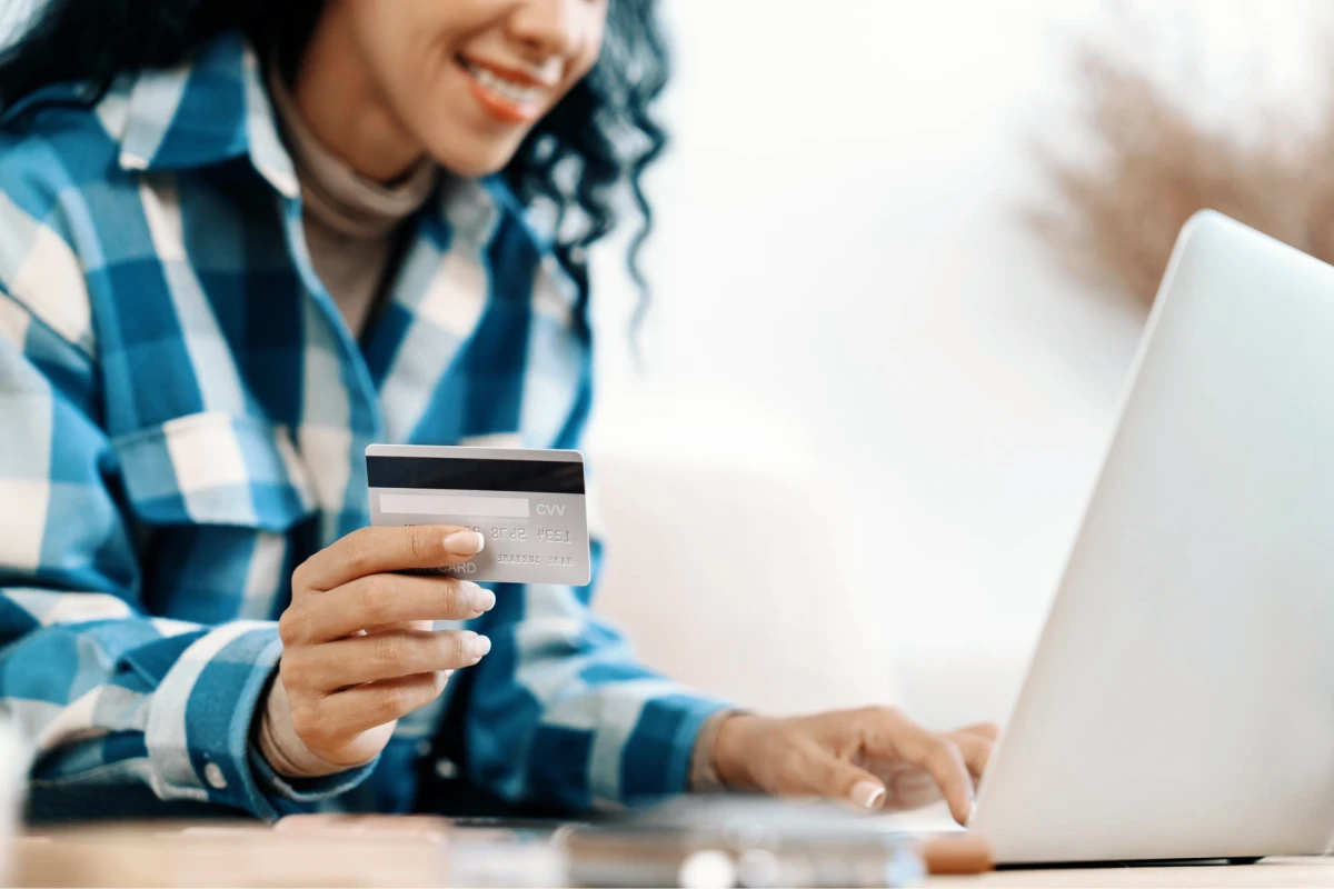 How to Create a Website With an Online Payment System? | Uptech