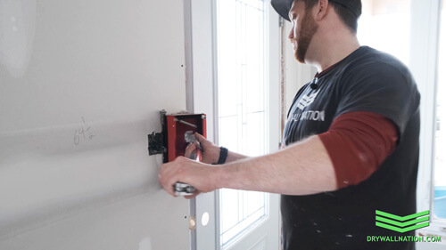 How to Use a Drywall Flat Box on Walls | LEVEL5 Tools