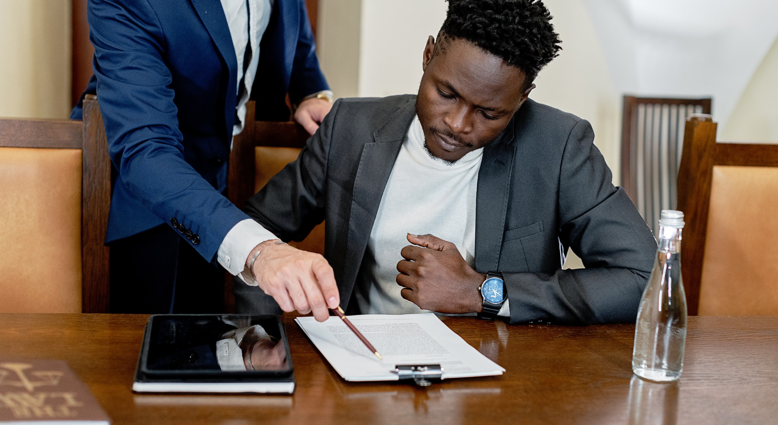 How To Accept a Job Offer(Step-by-Step Guide) - Highrise