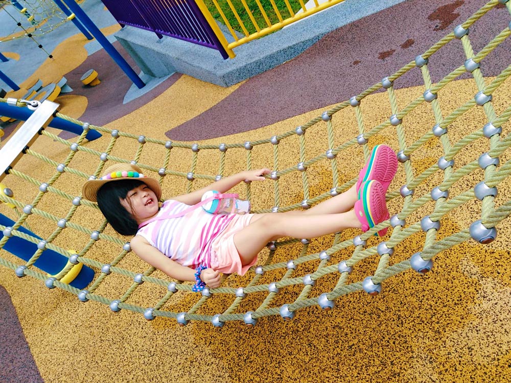Toa Payoh Crest Playground - A playground in the heartlands with lots ...