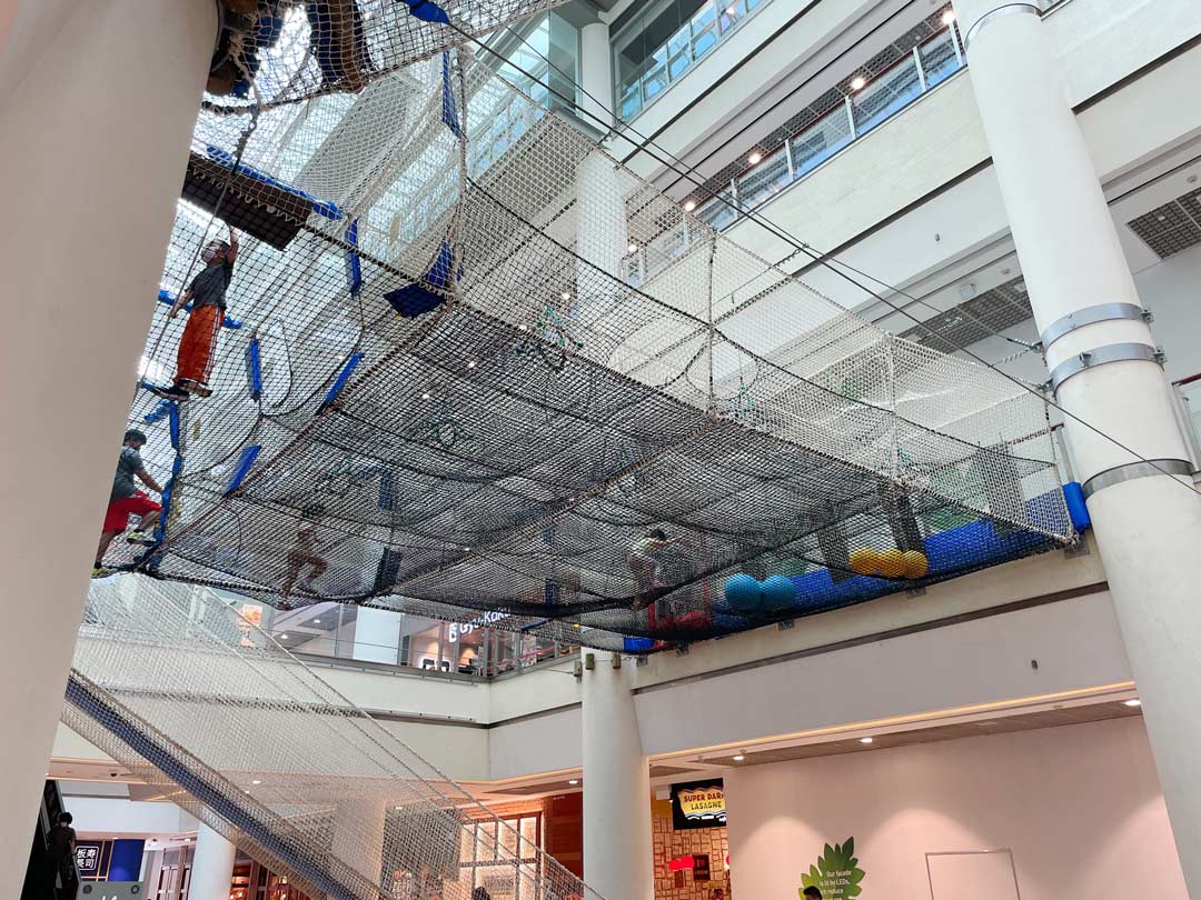Airzone at City Square Mall - The world's first indoor suspended net ...