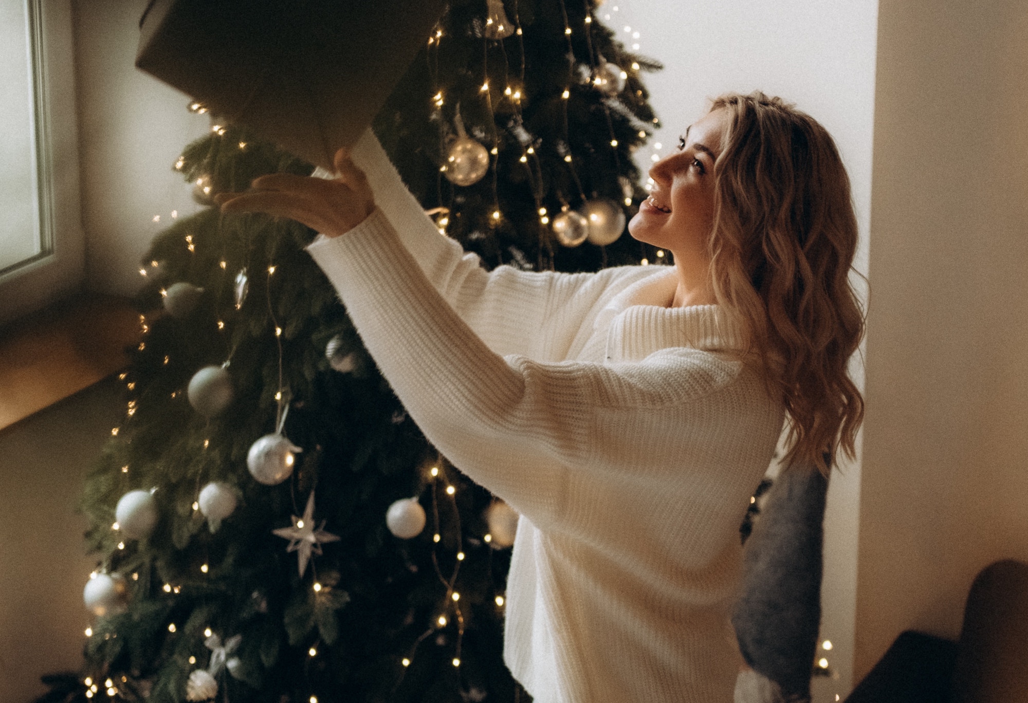Top Christmas Fashion Trends for Women | About Town