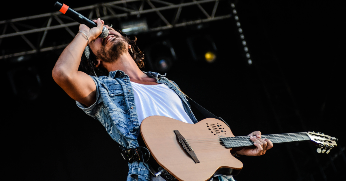 The 7 best singers with epilepsy | Epilepsy blog