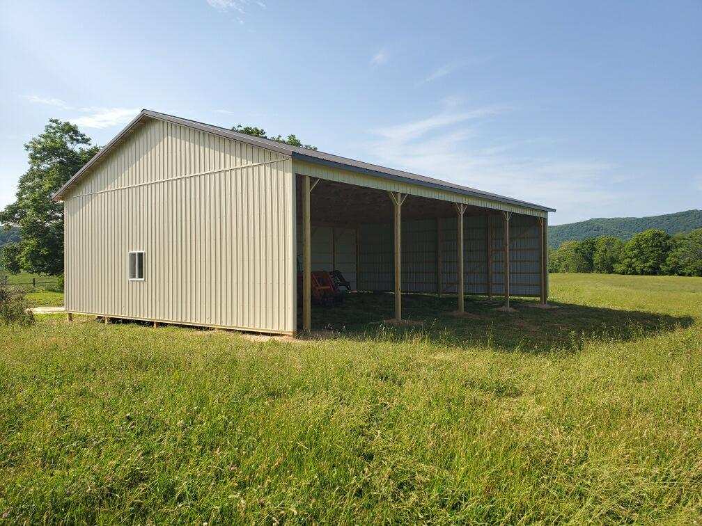 40x60x14 Equipment Barn in Sperryville, VA (ACS19041) - Superior Buildings
