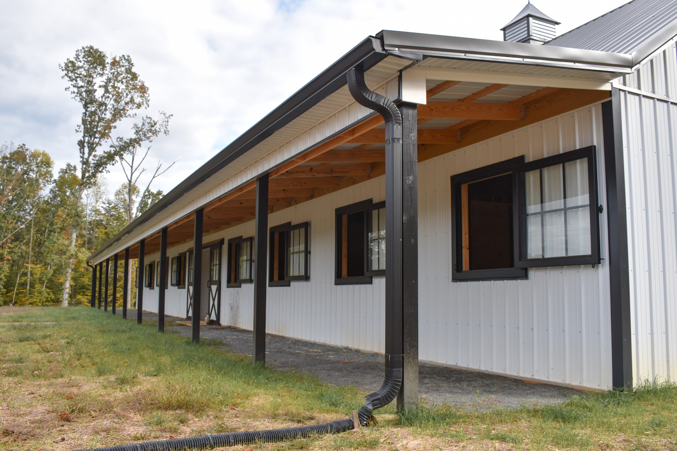 12-Stall Stable in Barboursville, VA (EDM22010) - Superior Buildings