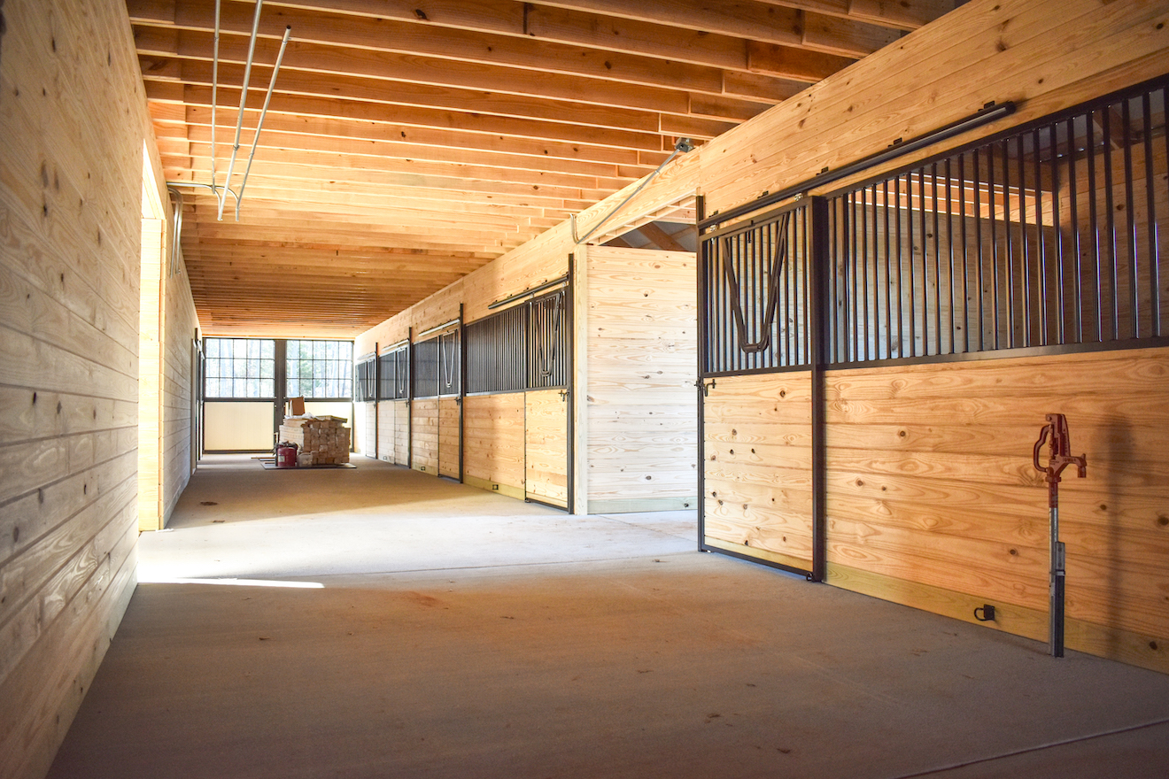 12-Stall Stable in Barboursville, VA (EDM22010) - Superior Buildings