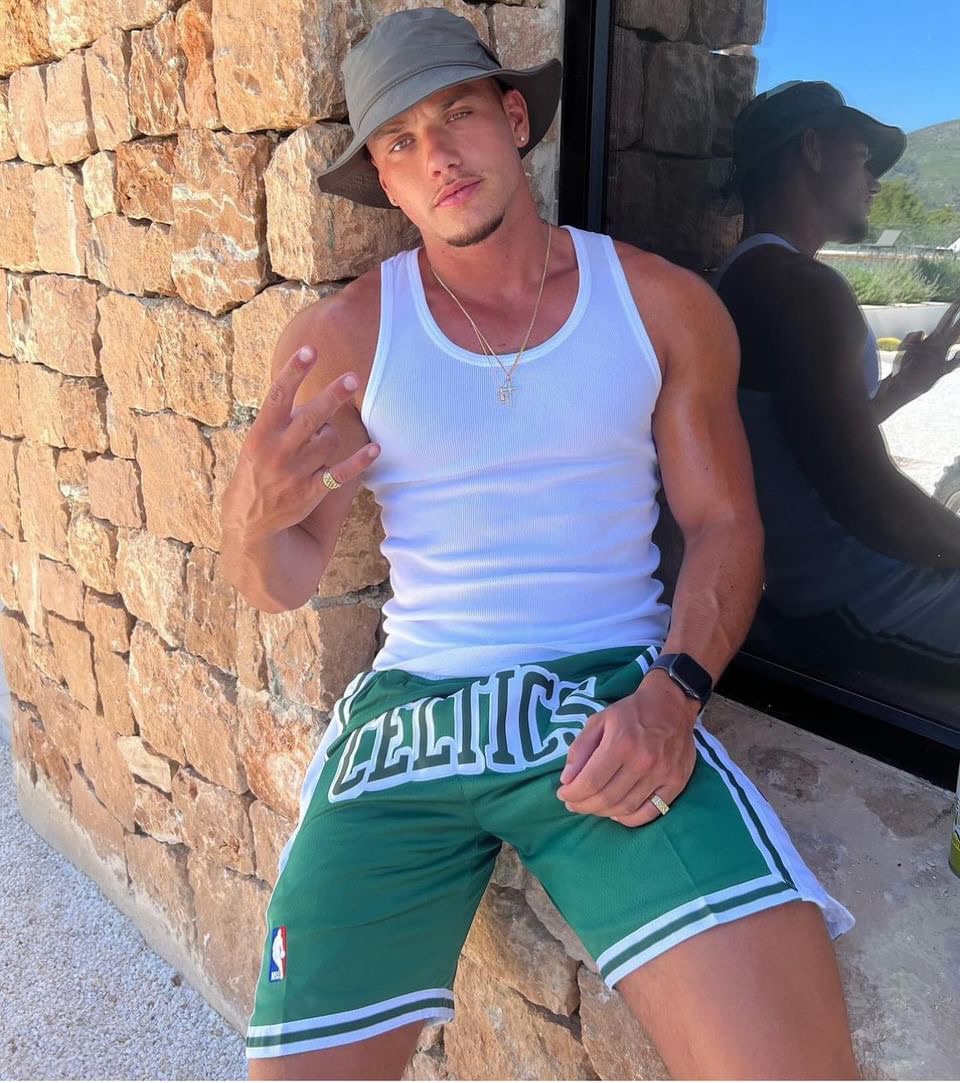 J-Fado | FOMO Models Talent