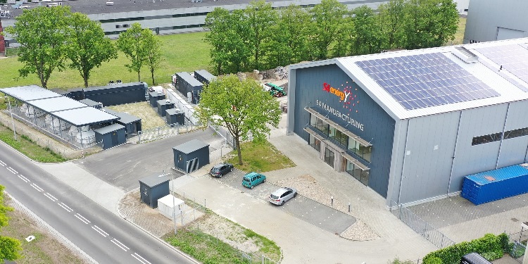 NEW HYBRID ENERGY STORAGE SYSTEM IS BASED ON LITHIUM-ION BATTERY TECH