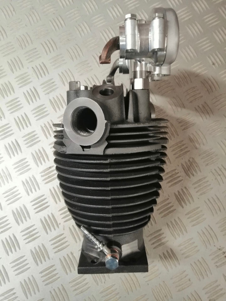 JAP cylinders 350cc twinport