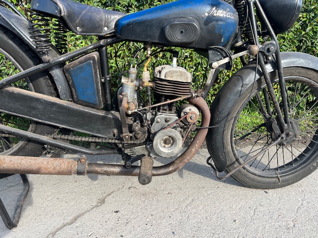 Motobecane model B 250
