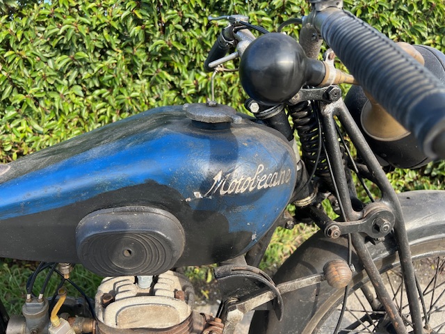 Motobecane model B 250