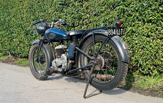 Motobecane model B 250