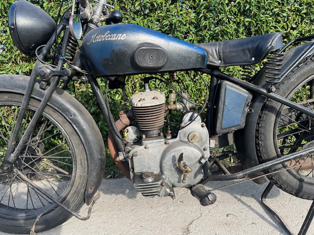 Motobecane model B 250