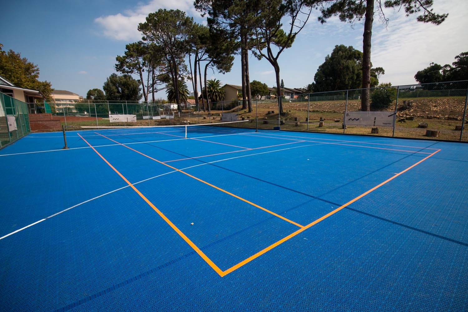 Springfield Outdoor Tennis & Indoor Hockey - Belgotex Sport