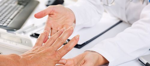 Revmatisme: En komplett guide (årsak, symptomer, behandling)