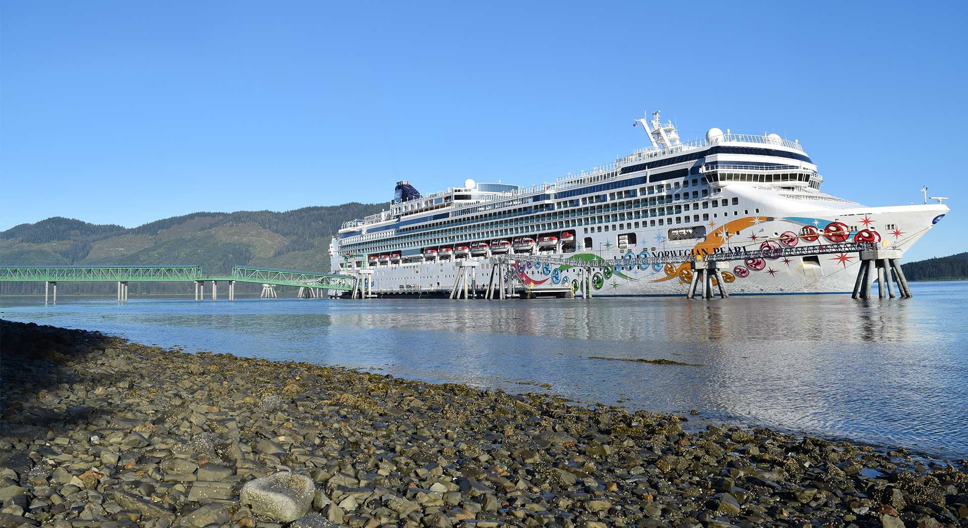 Cruise Ship Terminal Solutions: Moffatt & Nichol