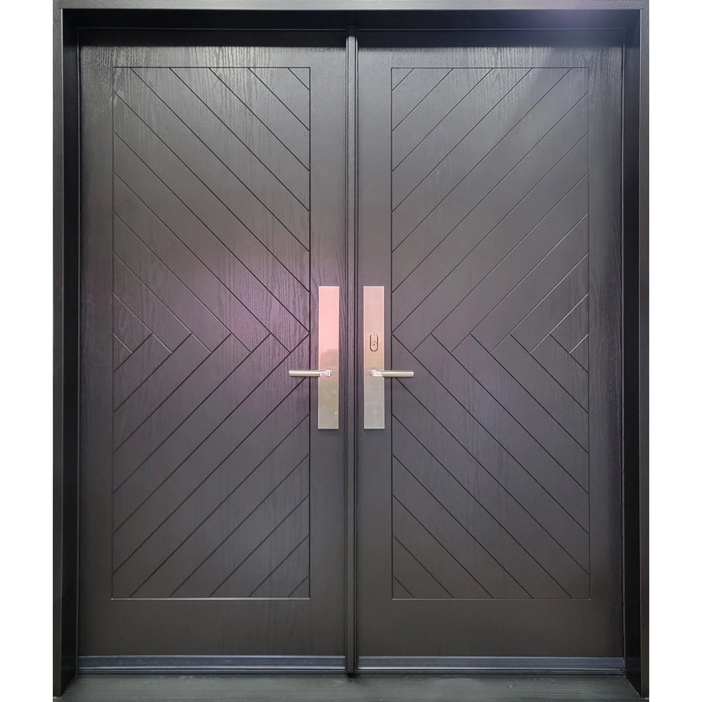 V-Groove Chevron on an Oak Fiberglass double door by Palma Door Systems