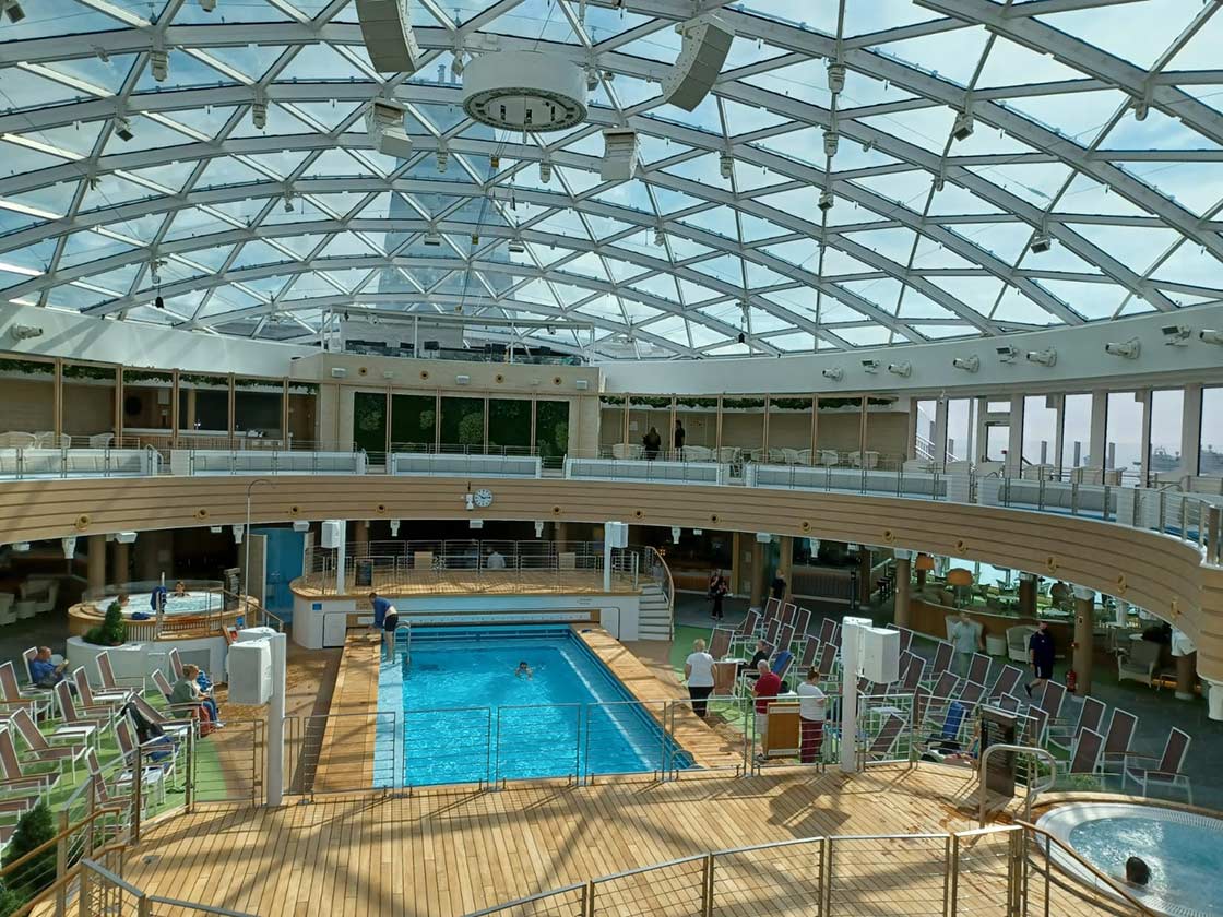 Iona Review - Part One | GoCruise & Travel Blog