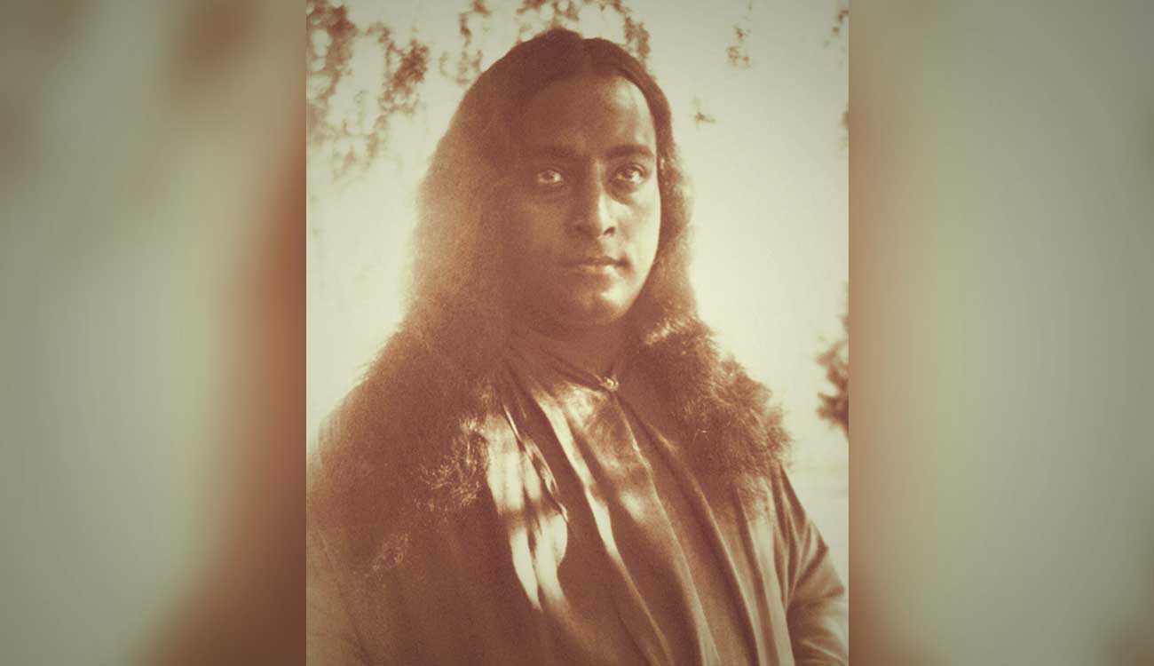 Mâ Ânandamayî et Paramahansa Yogananda (Mukunda Lal Ghosh)