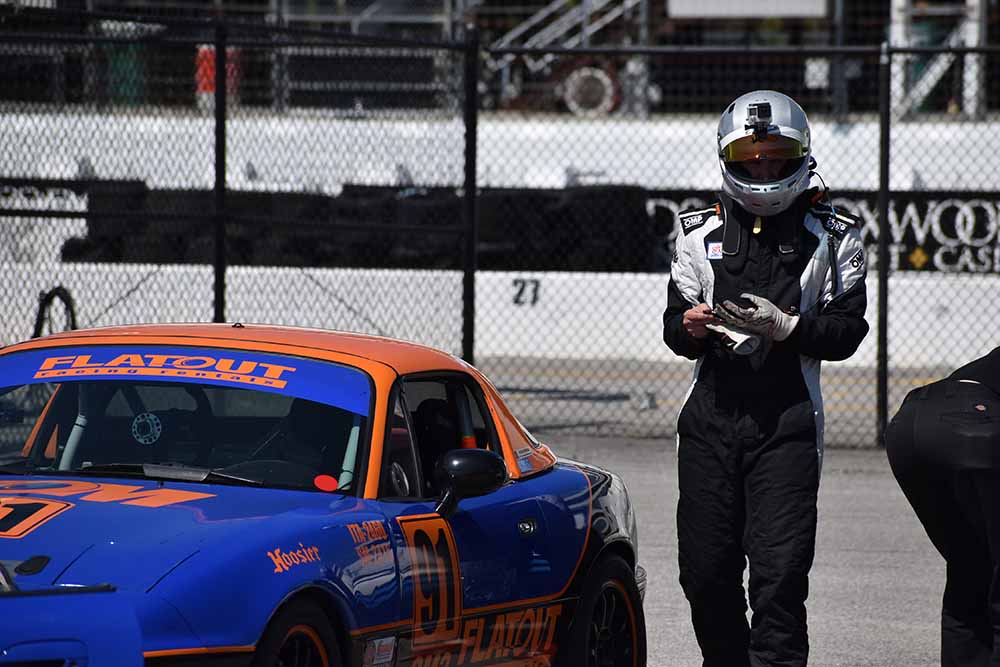 Ikoniqa Partners with Driver Nathan Saxon of Nathan Saxon Racing ...