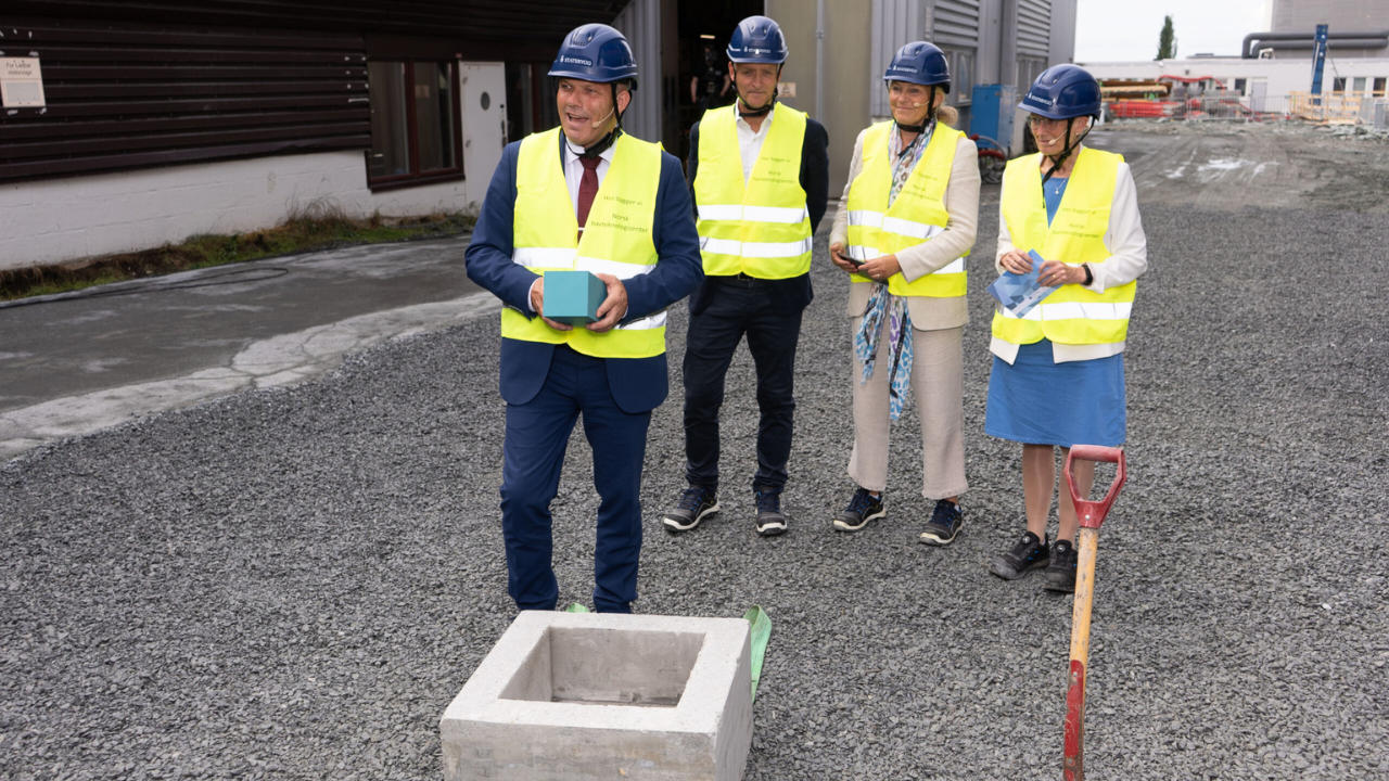 Grunnsteinen lagt for Norsk havteknologisenter | Advansia Aktuelt