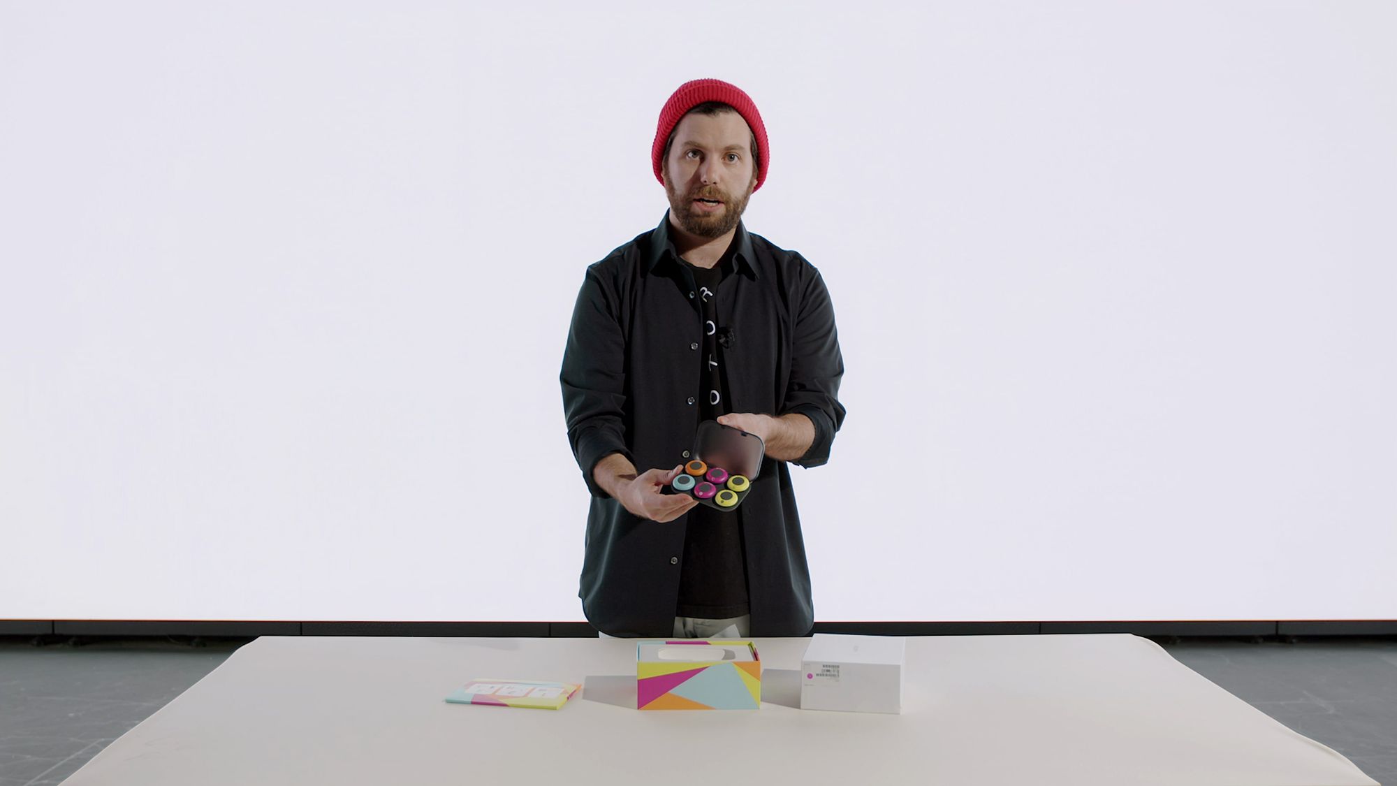 Using Sony mocopi mocap with Rokoko Studio, Smartgloves and Face Capture