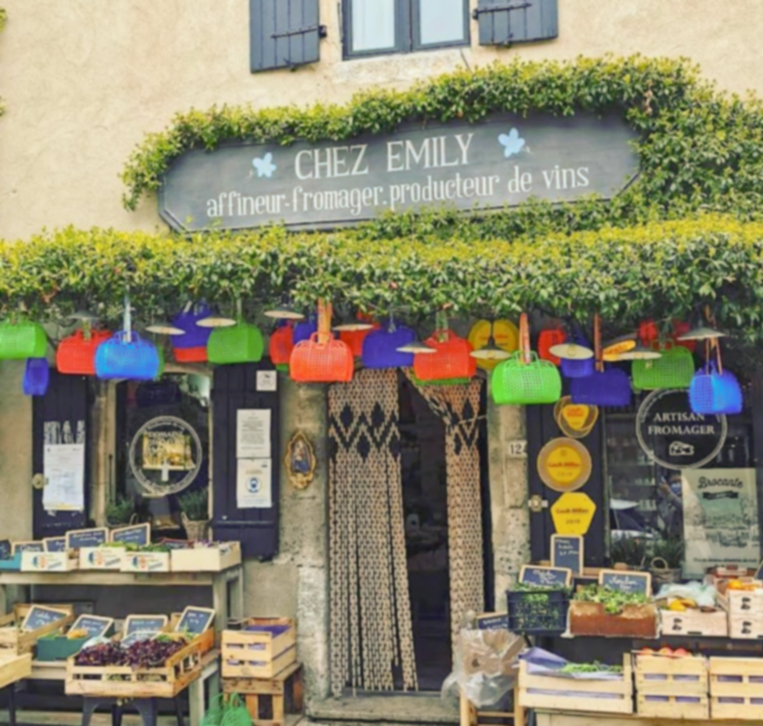 Chez Emily Fromagerie • Eygalières